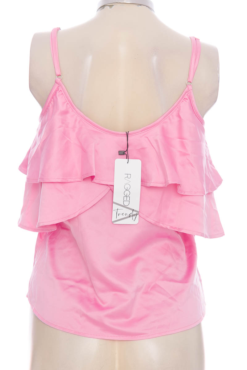 Top / Camiseta color Rosado - RAGGED | Closeando
