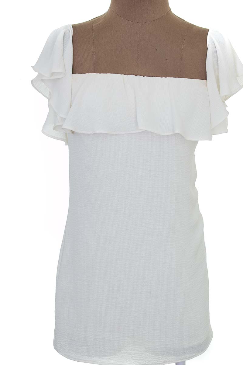 Blusa color Blanco - Studio F | Closeando