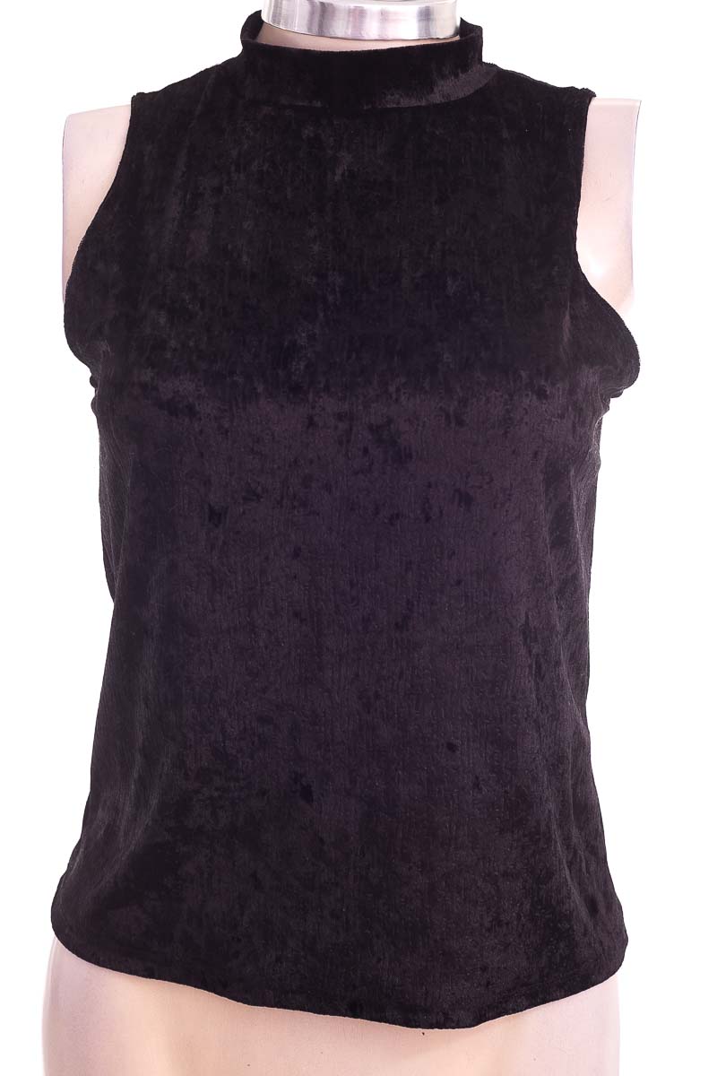 Top / Camiseta color Negro - Leonisa | Closeando