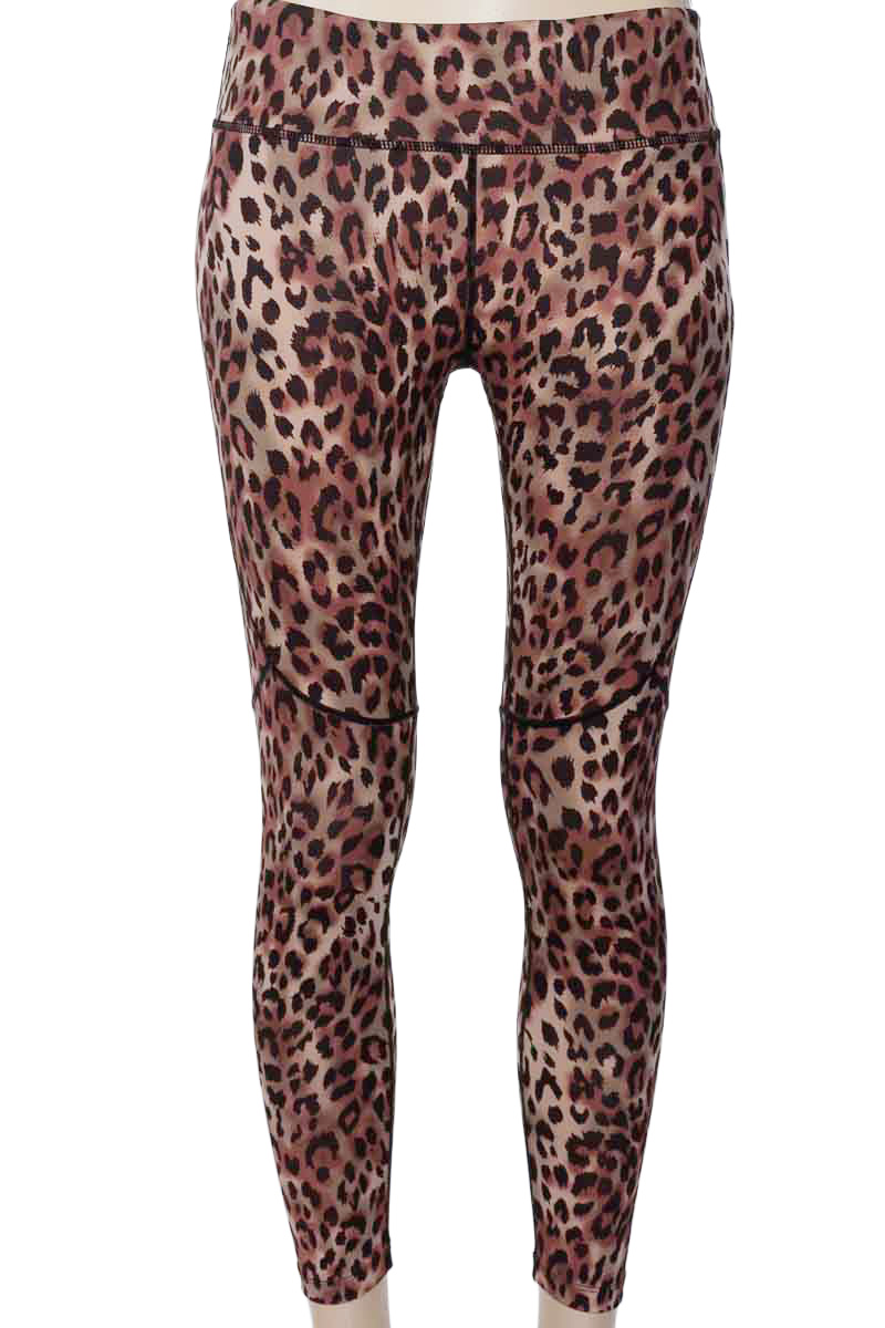 Ropa Deportiva / Salida de Baño color Café - RBJ | Closeando