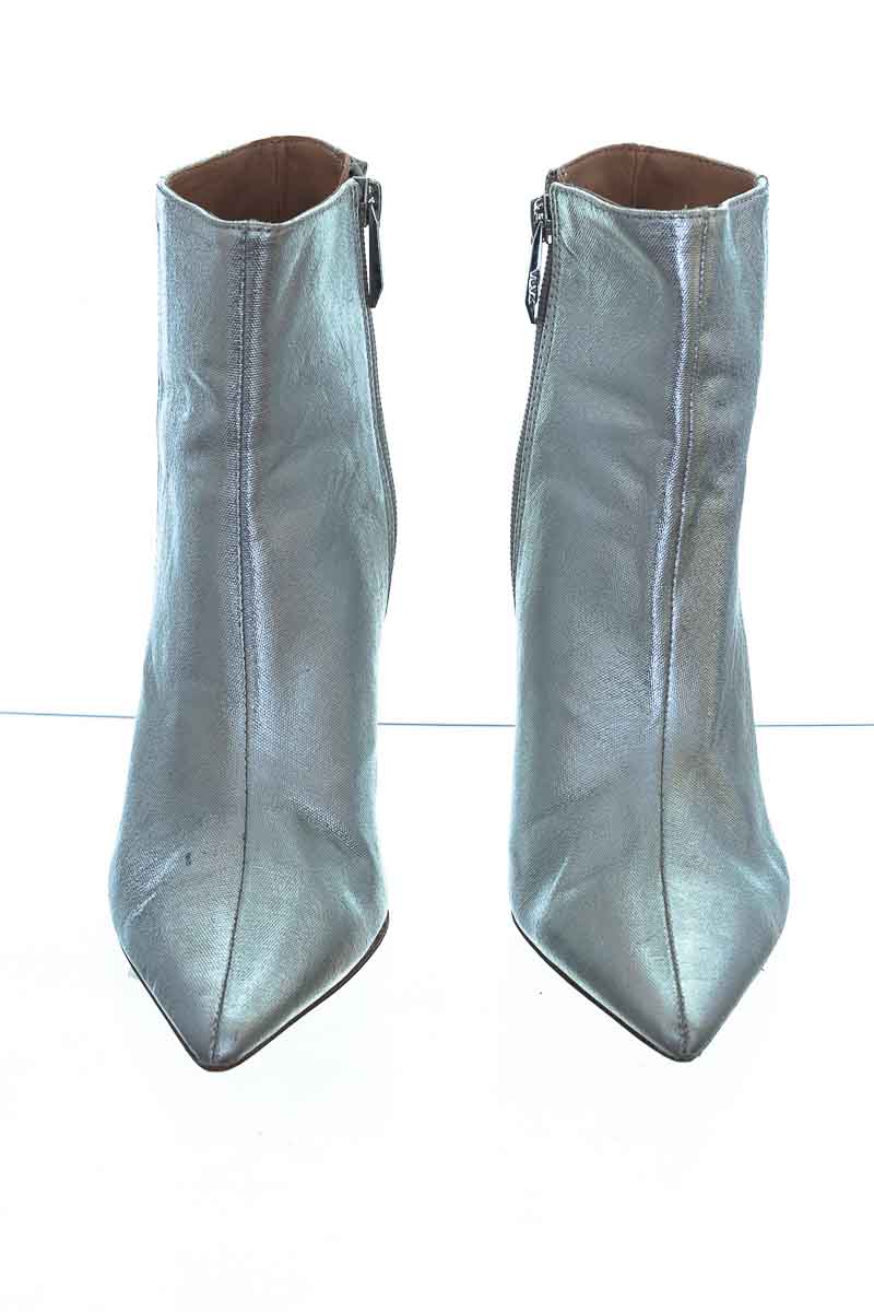 Zapatos color Plateado - Zara | Closeando