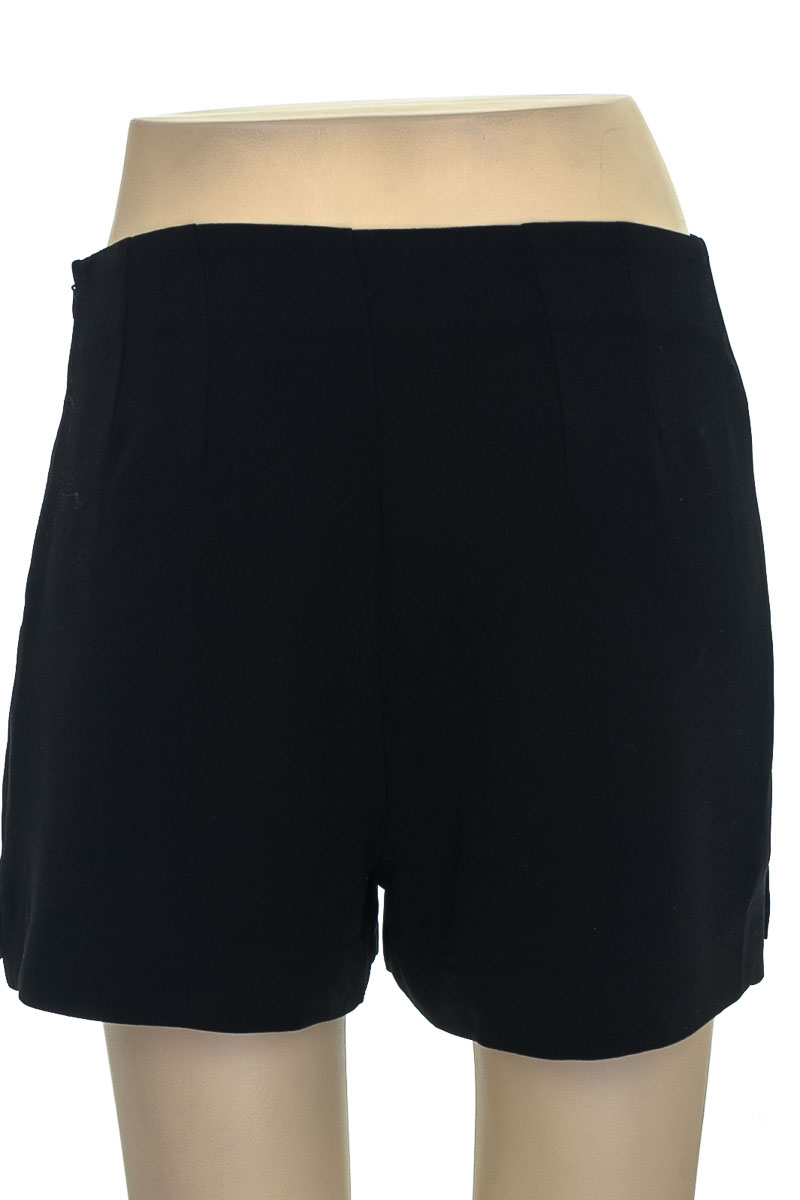 Short color Negro - MNG | Closeando