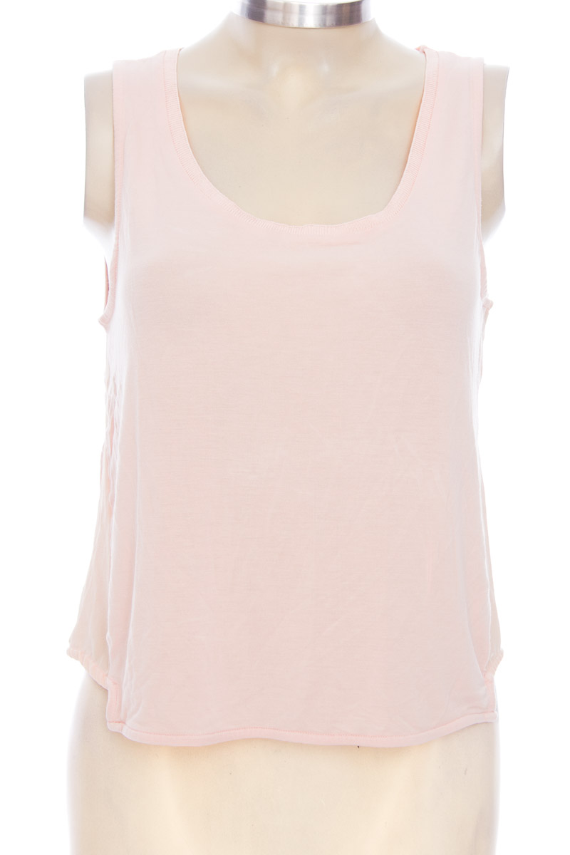 Top / Camiseta color Rosado - Zara talla M de Segunda Mano | Closeando