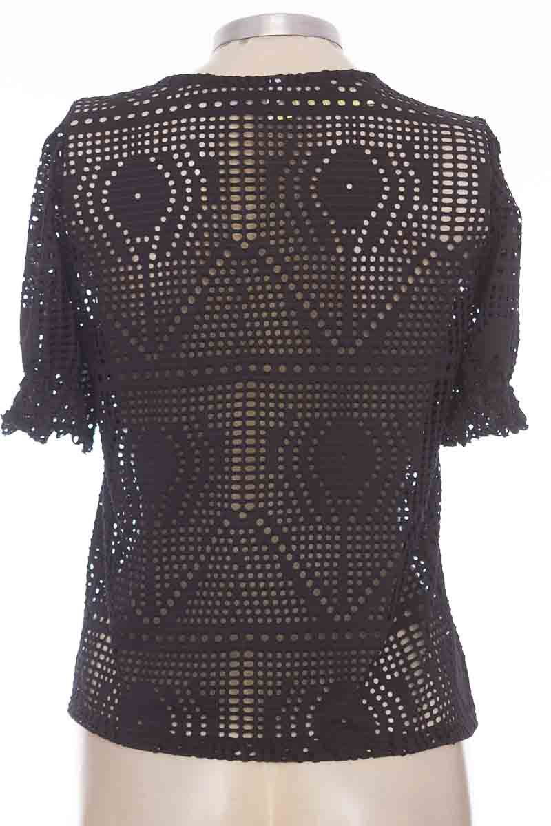 Top / Camiseta color Negro - Leonisa talla S de Segunda Mano | Closeando