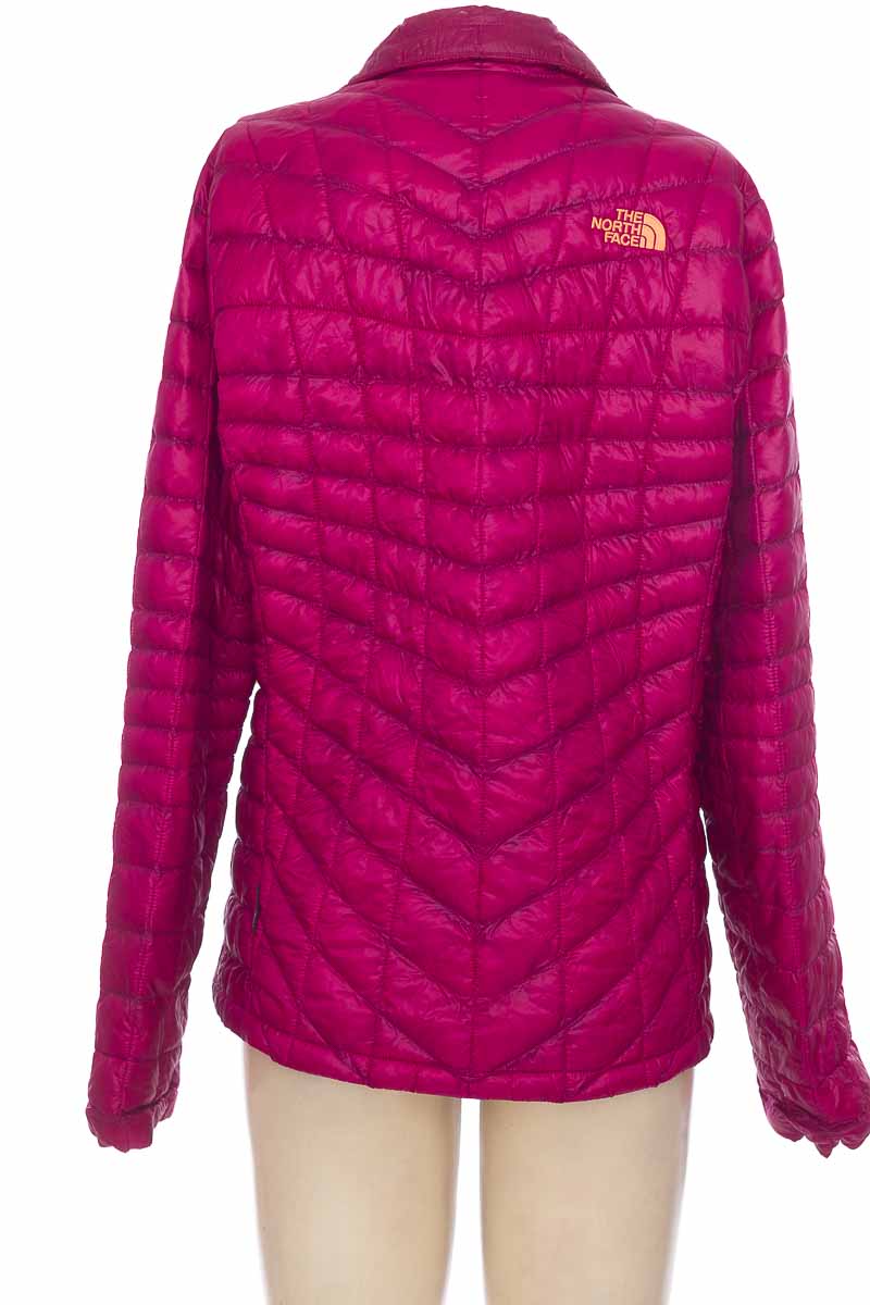 Chaqueta / Abrigo color Morado - The North Face | Closeando