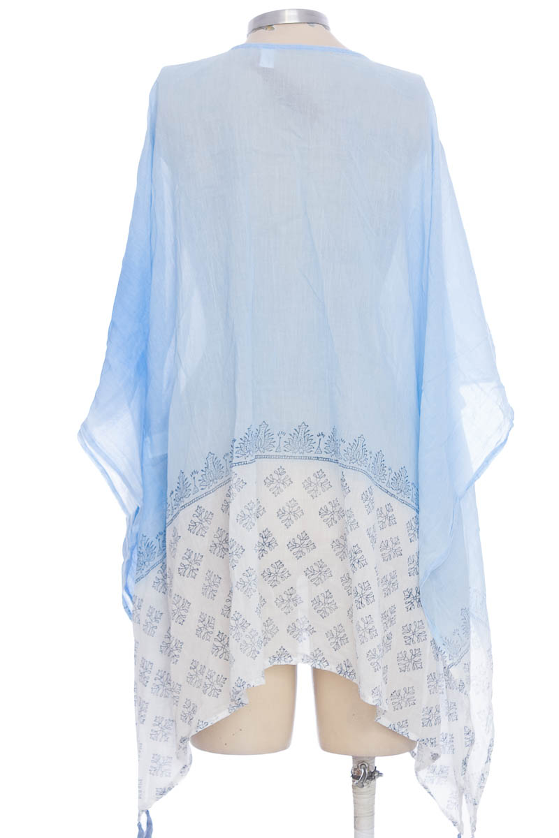 Ropa Deportiva / Salida de Baño color Azul - Lora Mojada | Closeando