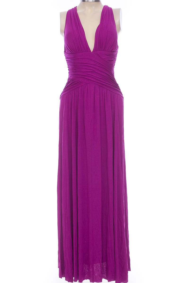 Vestido / Enterizo color Morado - Tendencia | Closeando