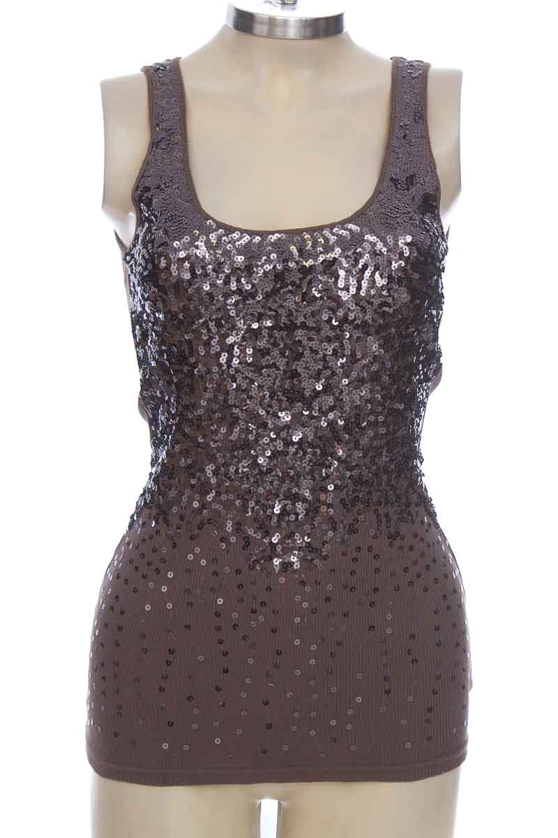 Top / Camiseta color Café - 2B Bebe | Closeando