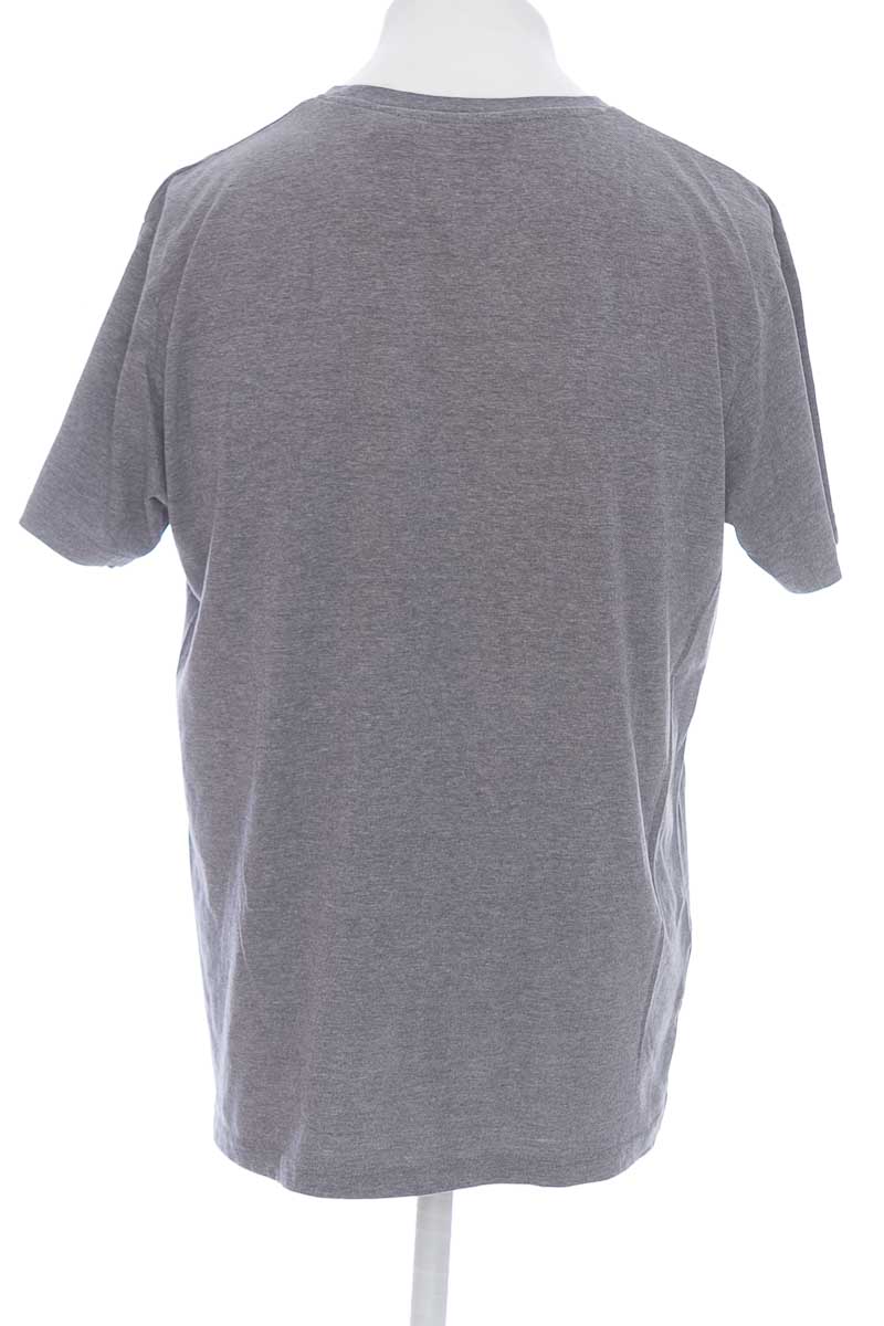 Camiseta color Gris - Victor | Closeando