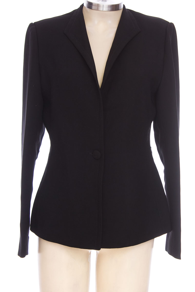 Chaqueta / Abrigo color Negro - Dazari Couture | Closeando