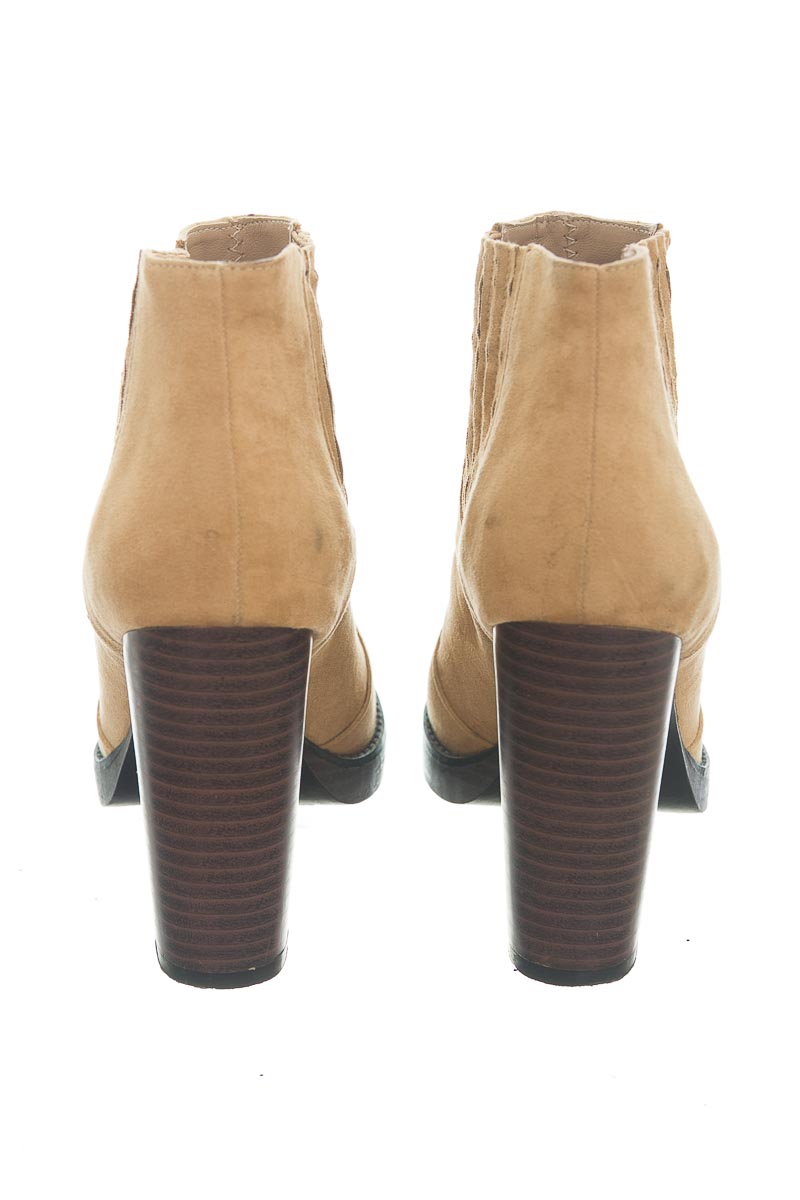 Zapatos color Beige - Zara | Closeando