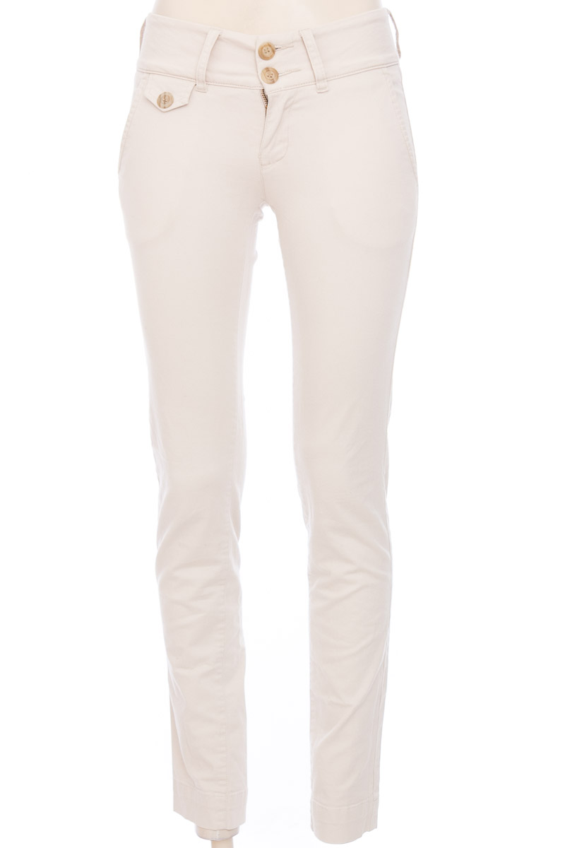 Pantalones color Beige - Classic Jeans | Closeando