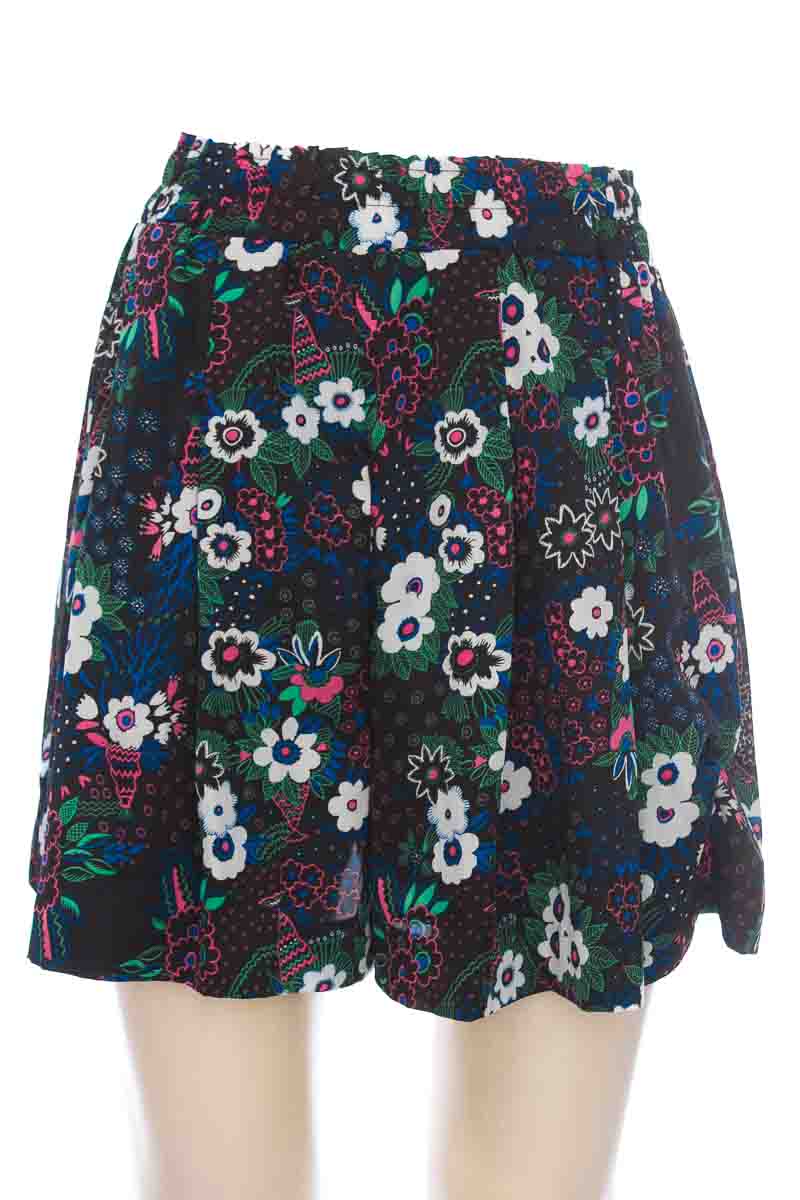 Short color Negro - UNI QLO | Closeando