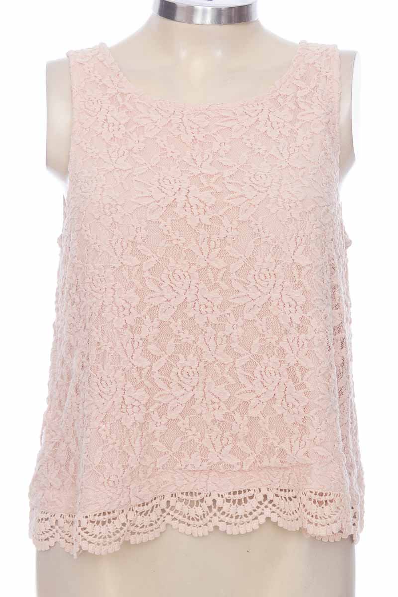 Top / Camiseta color Rosado - Sybilla | Closeando