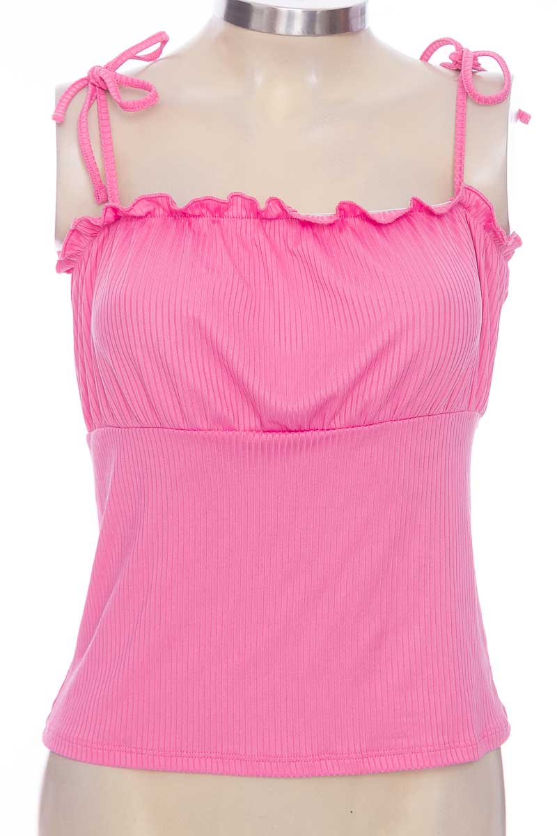 Top / Camiseta color Rosado - Ticket | Closeando