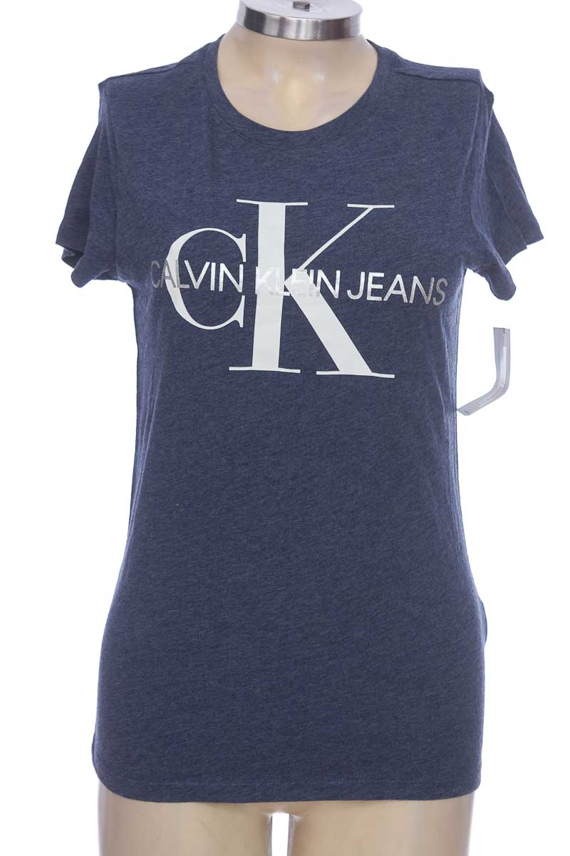 Top / Camiseta color Azul - Calvin Klein | Closeando