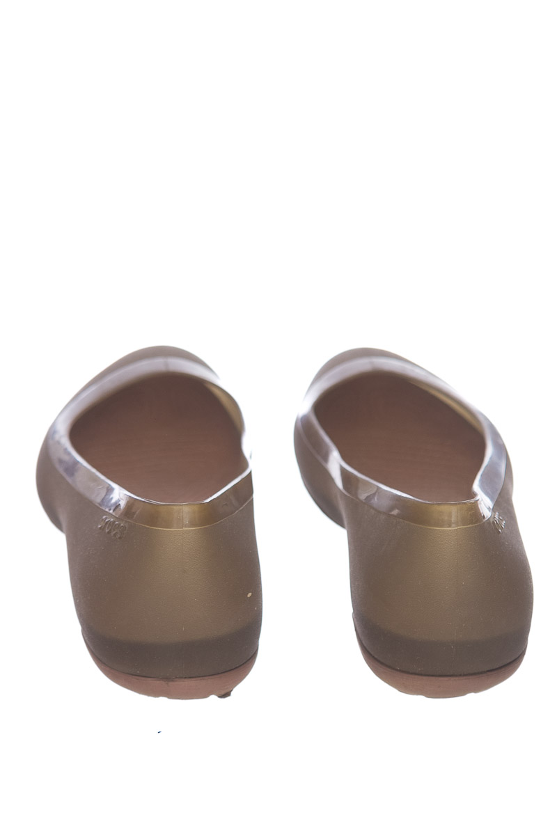 Zapatos color Café - Crocs | Closeando