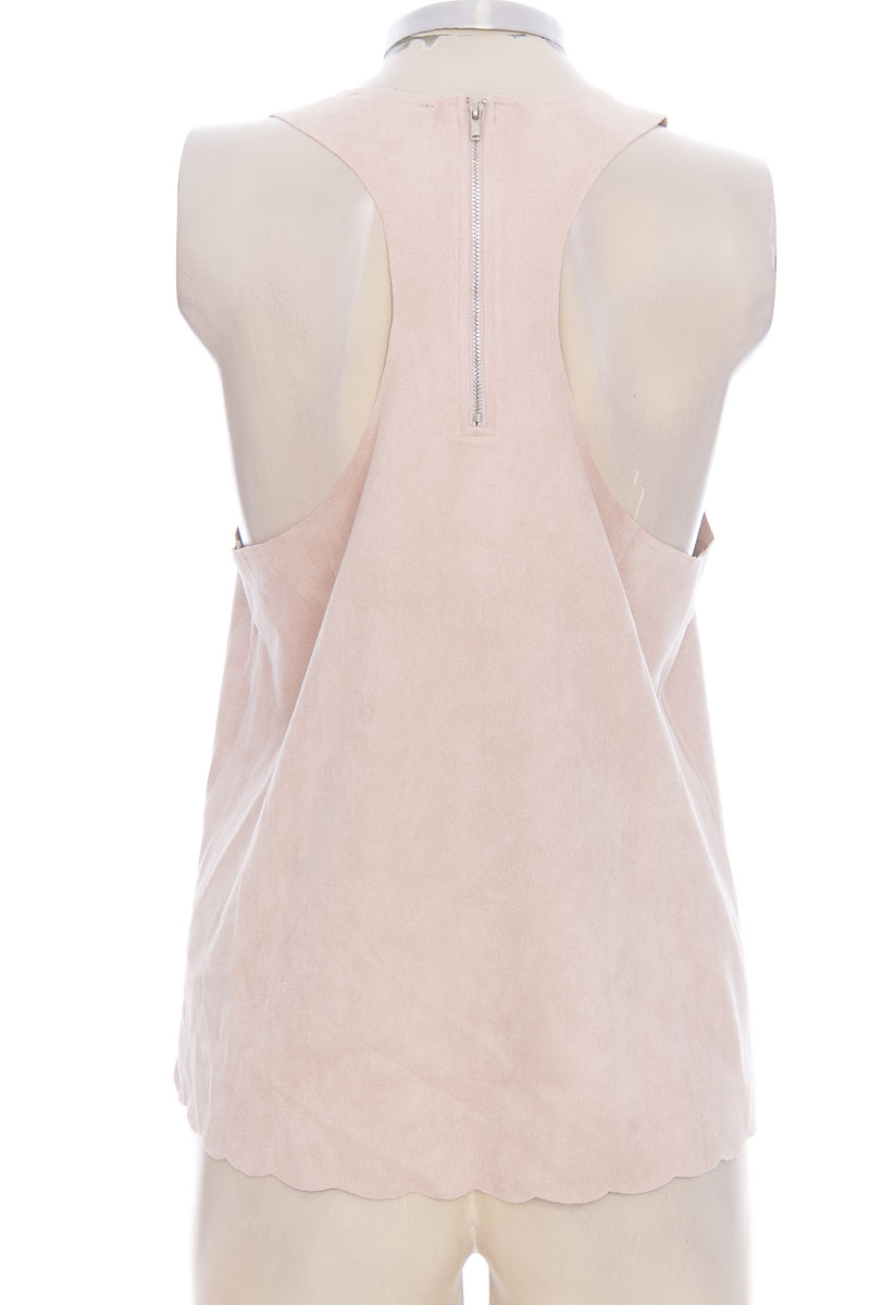 Top / Camiseta color Rosado - Ethereal talla M de Segunda Mano | Closeando