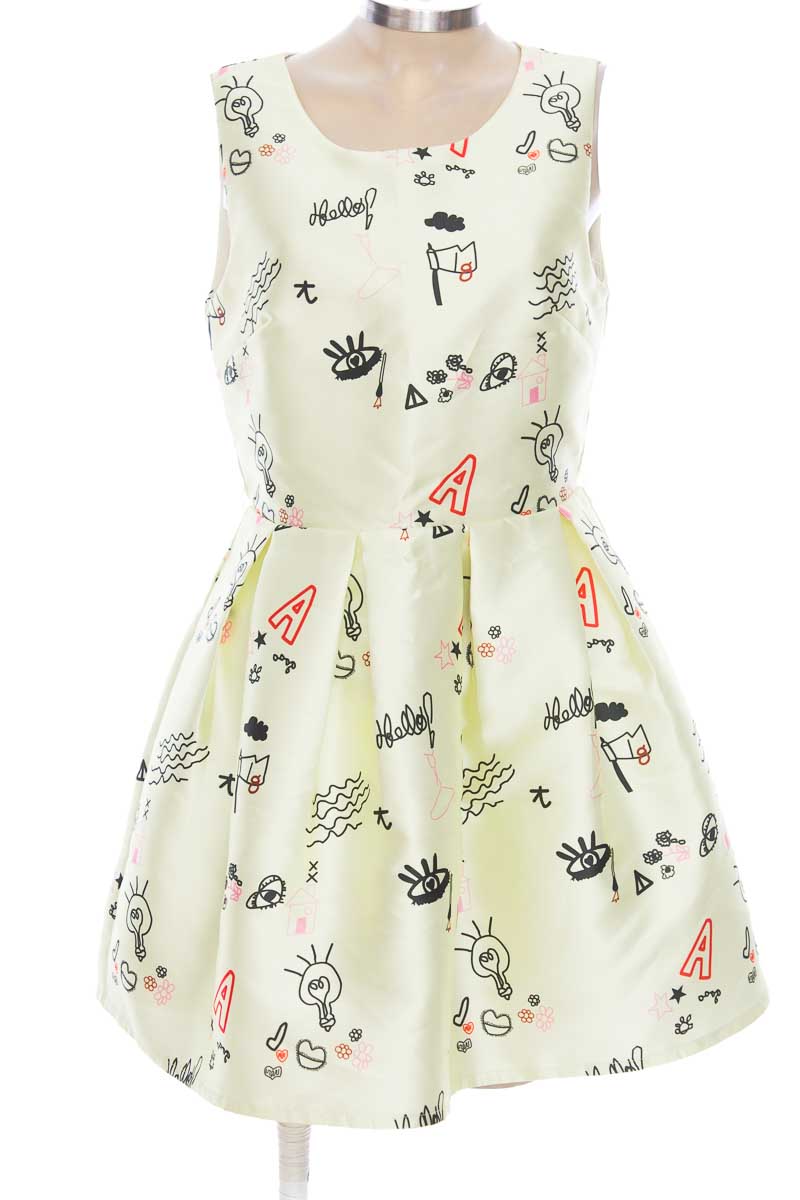 Vestido / Enterizo color Amarillo - Clara Story | Closeando