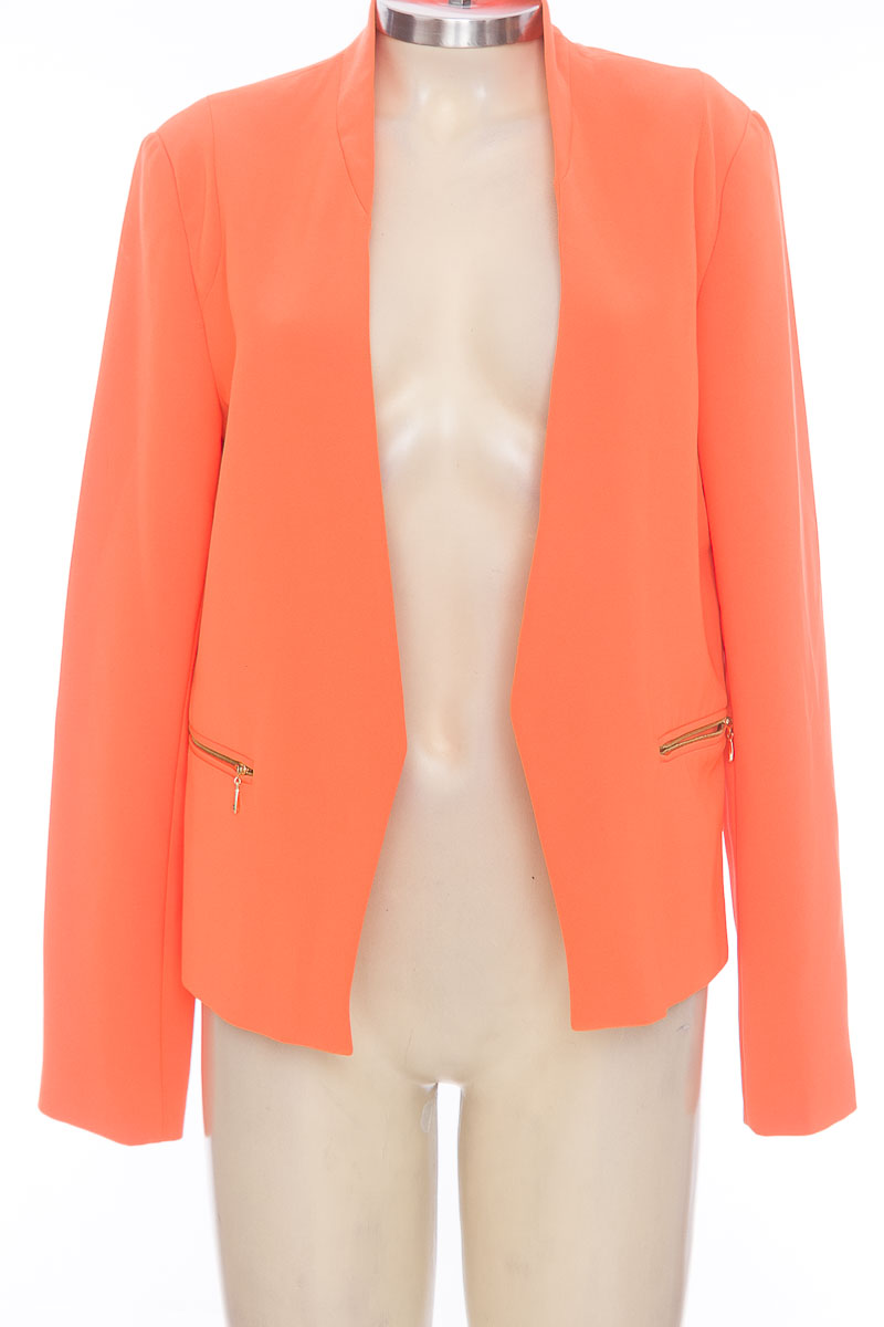 Chaqueta / Abrigo color Naranja - Studio F | Closeando