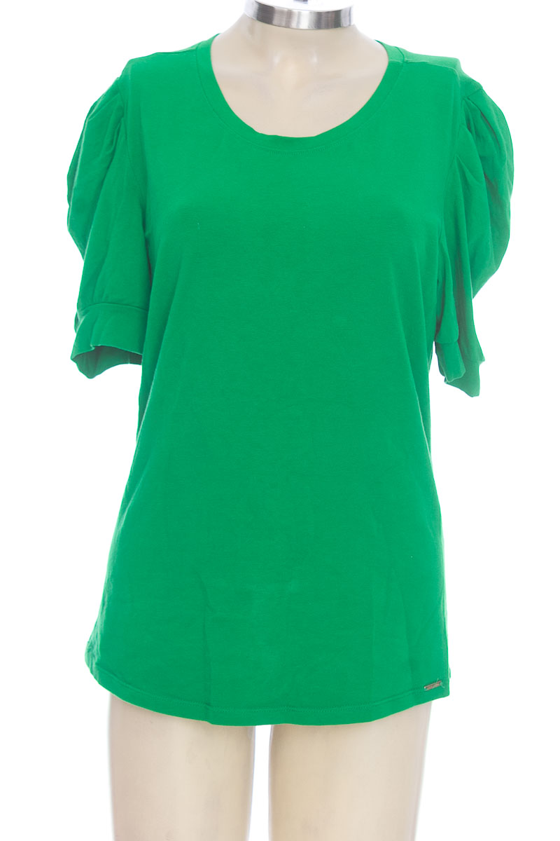 Top / Camiseta color Verde - Unipunto | Closeando