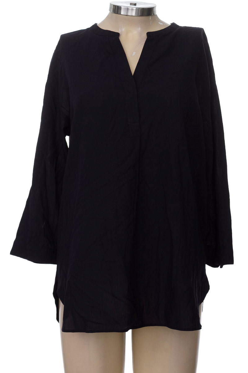 Blusa color Azul - UNIQLO | Closeando