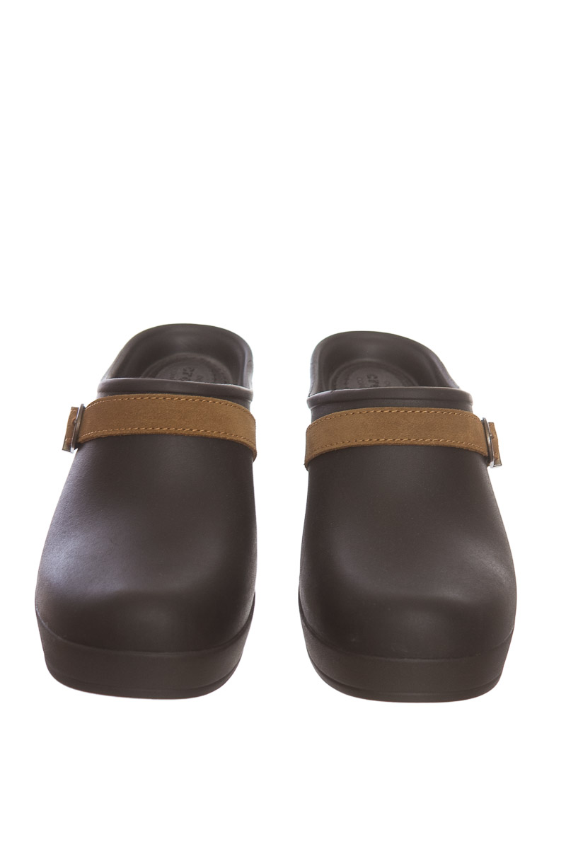 Zapatos color Café - Crocs talla 9 de Segunda Mano | Closeando