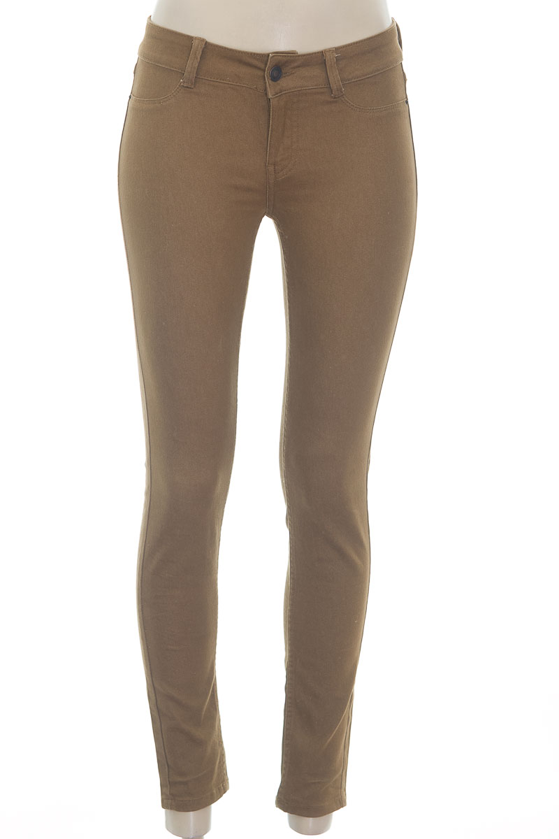 Pantalones para Mujer de Moda Económicos | Clásicos, Modernos | Closeando