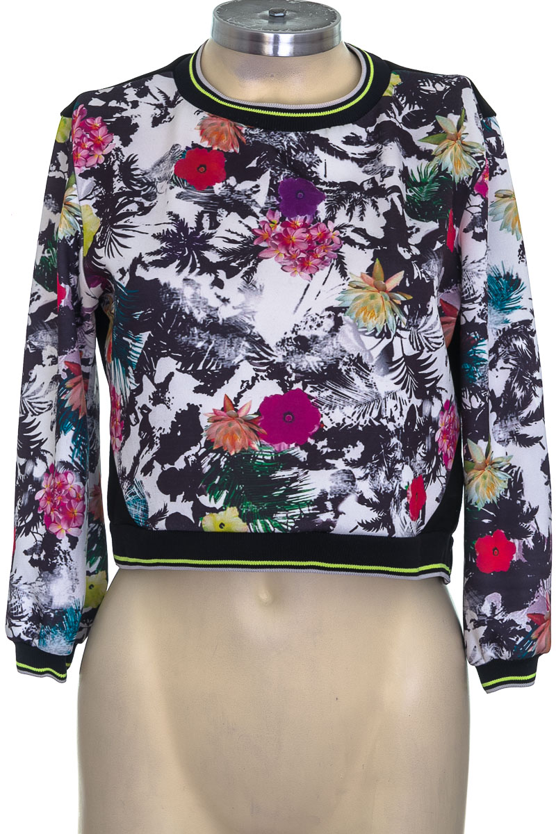 Sweater color Negro - Studio F talla S de Segunda Mano | Closeando