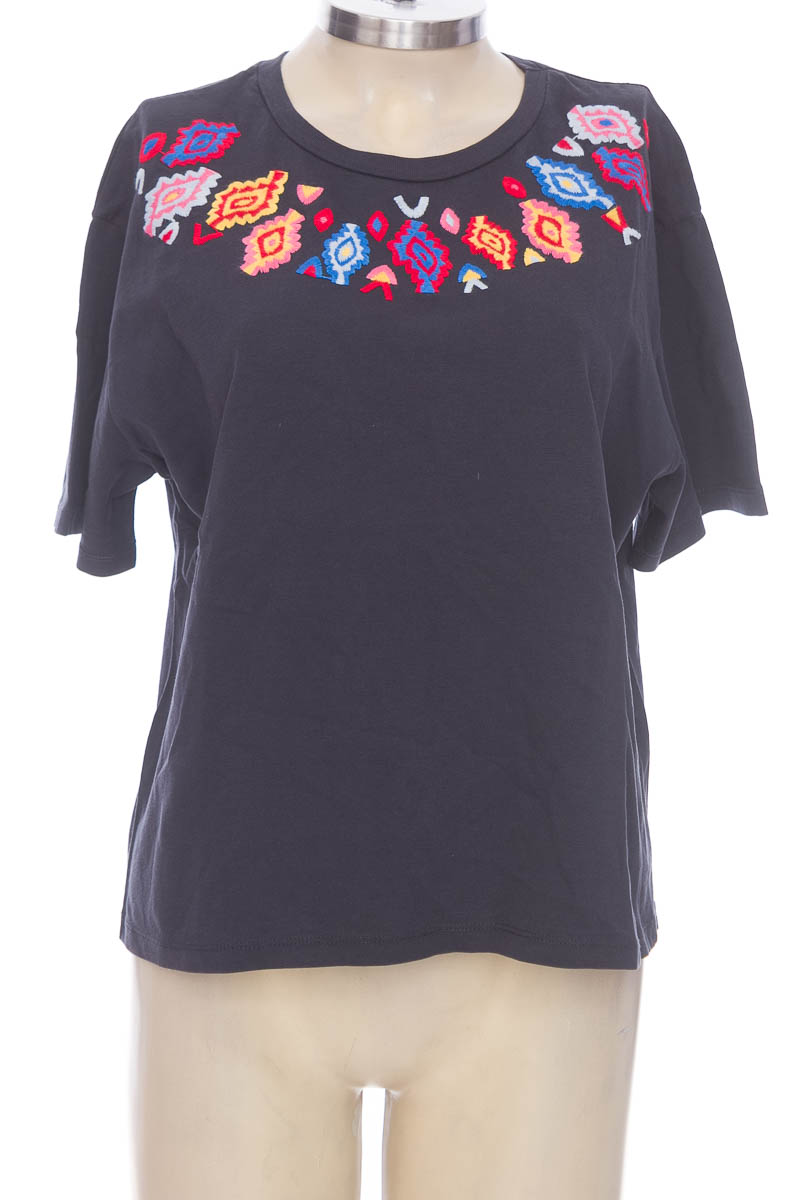 Top / Camiseta color Azul - Zara | Closeando