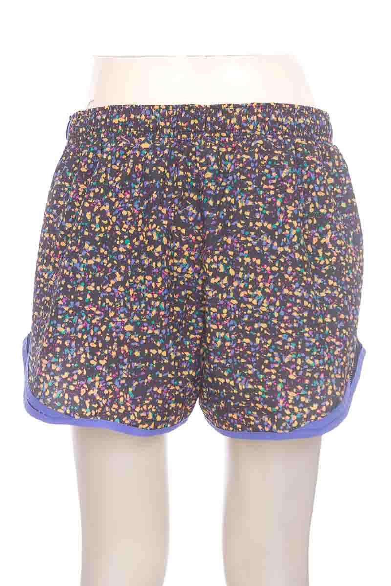 Ropa Deportiva / Salida de Baño color Negro - Nike talla L de Segunda ...
