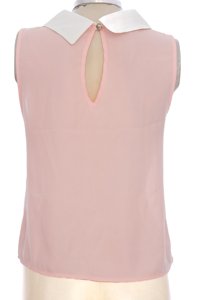 Top / Camiseta color Rosado - Icon | Closeando