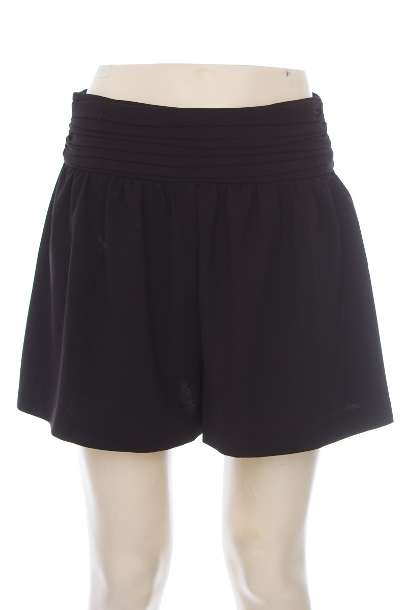 Short color Negro - Forever 21 | Closeando