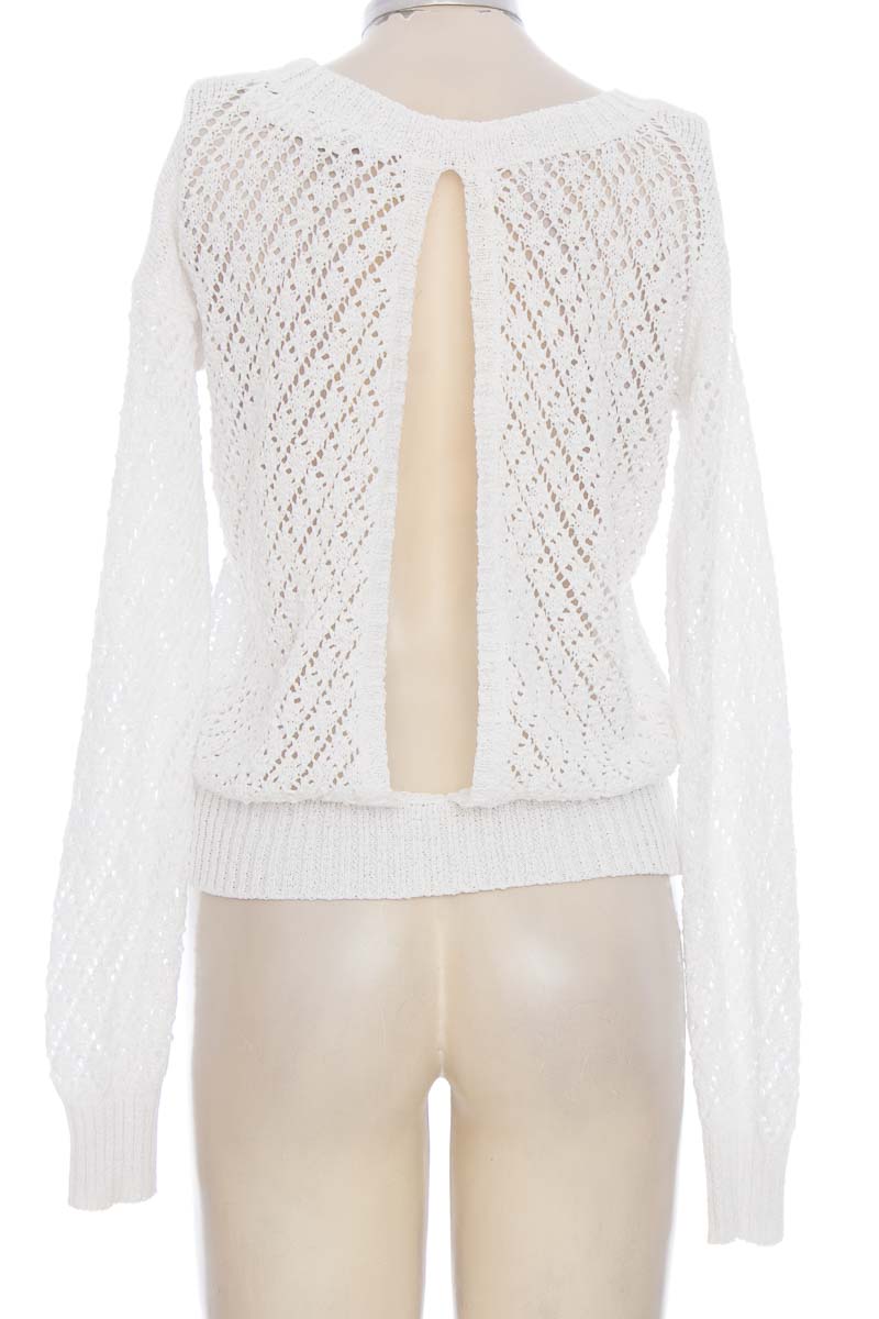 Sweater color Blanco - Studio F | Closeando
