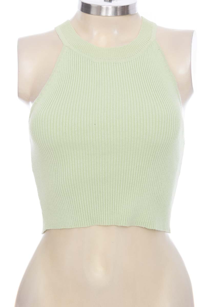 Top / Camiseta color Verde - Closeando | Closeando