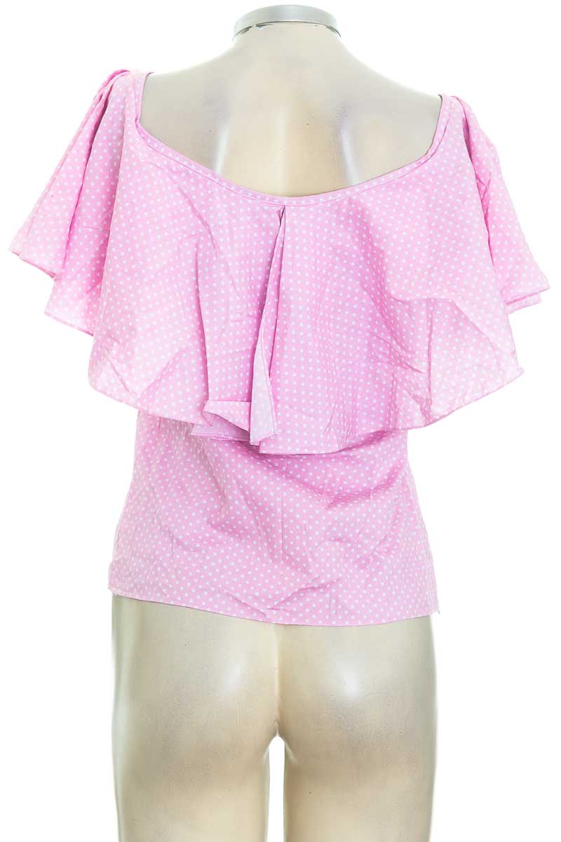 Blusa color Rosado - Jhon Jairo Ortiz talla S de Segunda Mano | Closeando