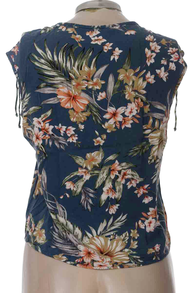 Top / Camiseta color Azul - RAGGED | Closeando