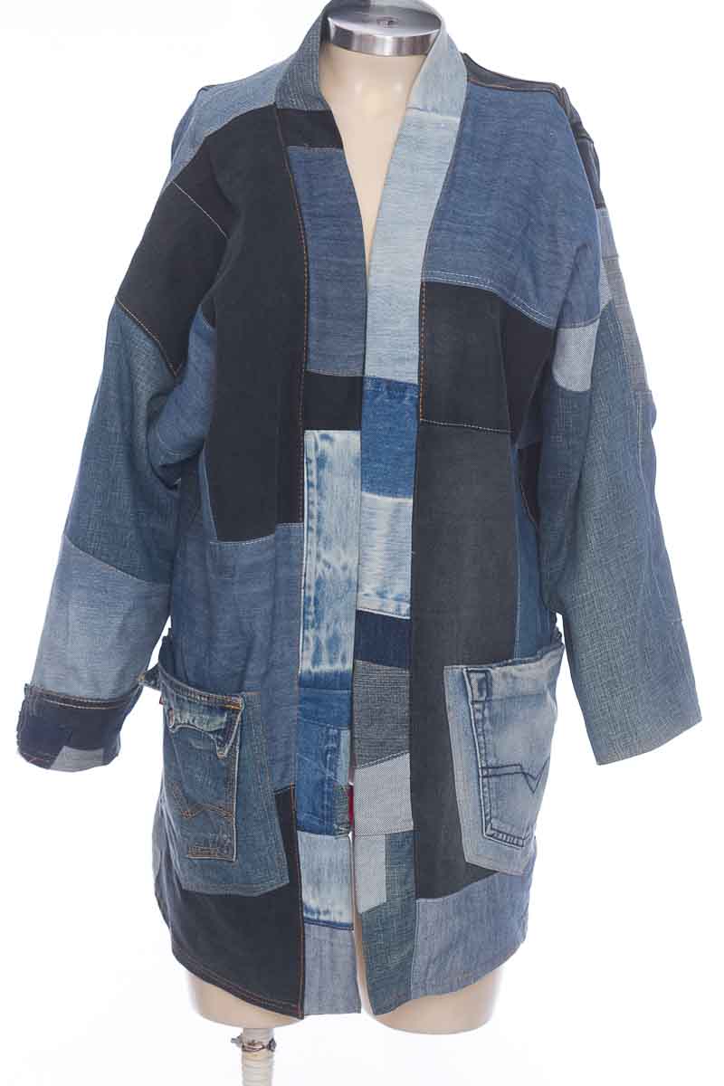 Chaqueta / Abrigo color Azul - Neftali Blanco | Closeando