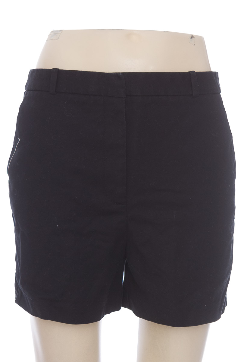 Short color Negro - Zara | Closeando