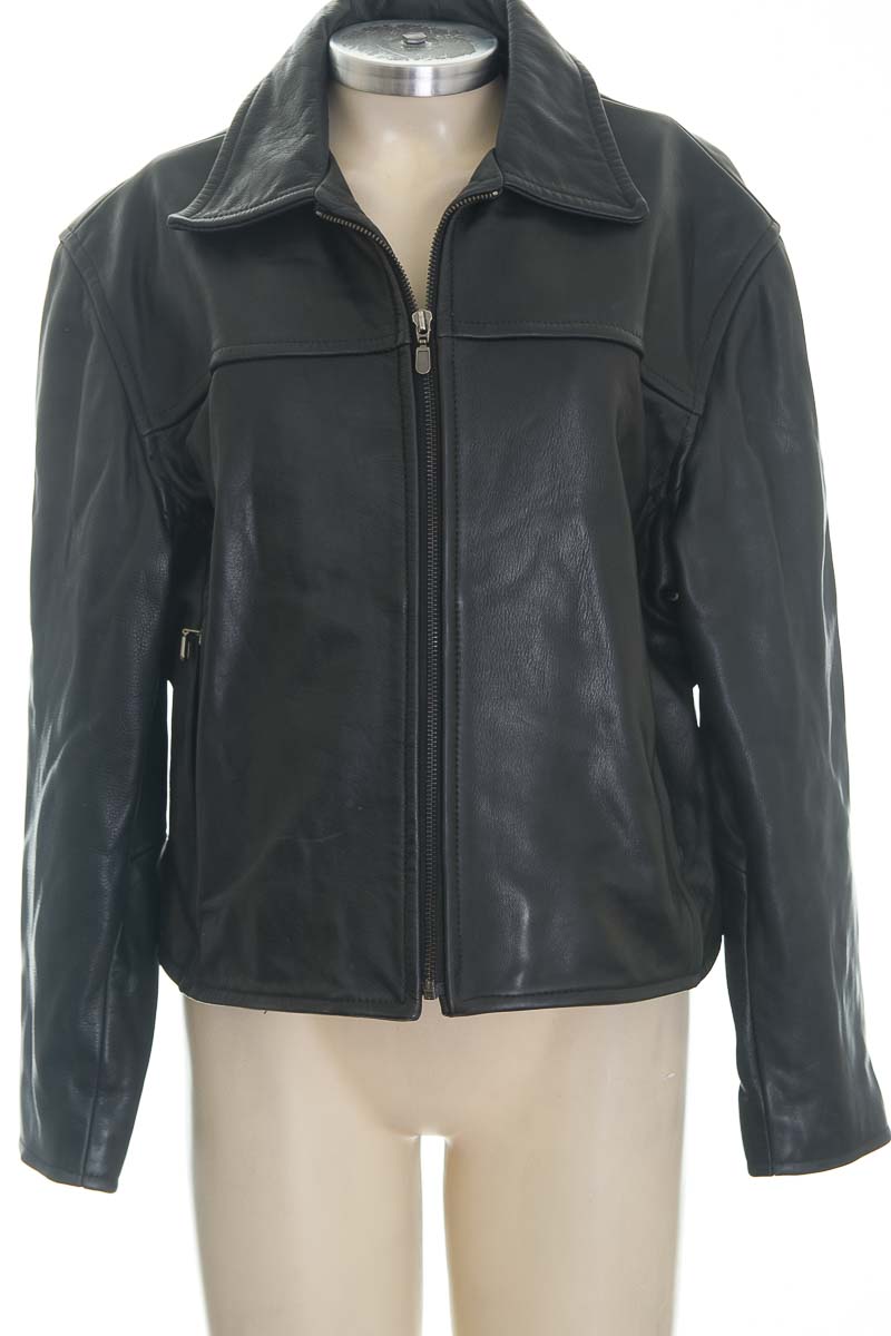 Chaqueta / Abrigo color Negro - The Olden Hide House | Closeando