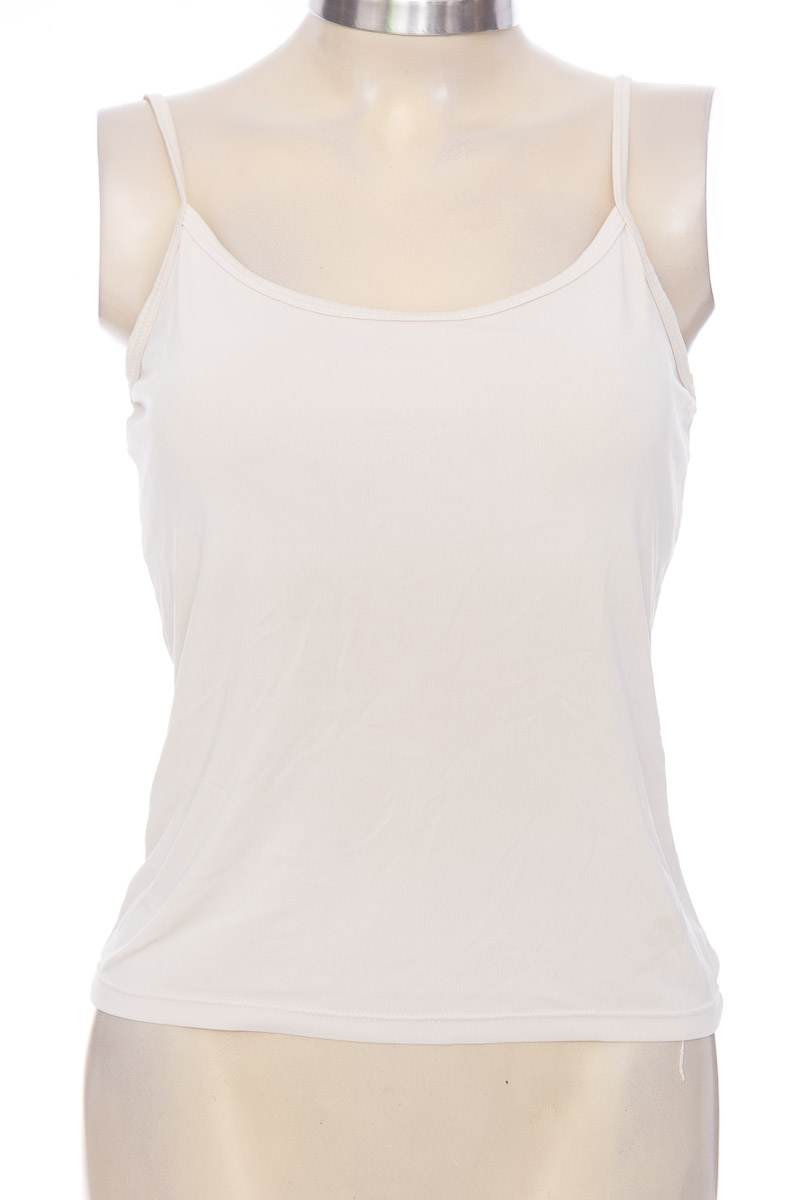 Top / Camiseta color Rosado - RAGGED | Closeando