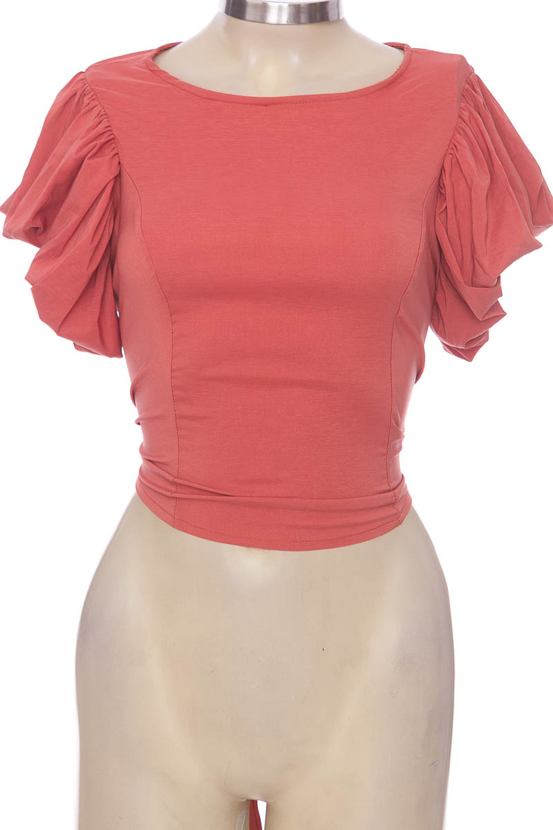 Top / Camiseta color Rosado - Love talla M de Segunda Mano | Closeando