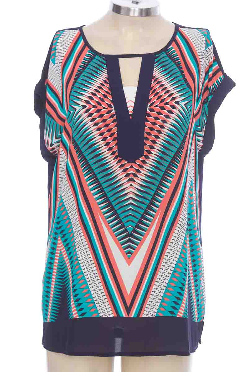Top / Camiseta color Azul - The Limited | Closeando