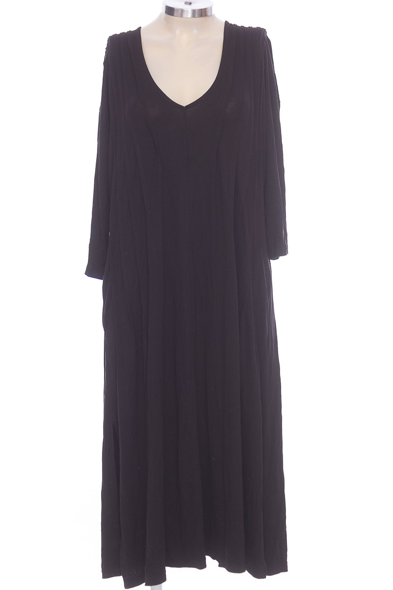 Vestido / Enterizo color Negro - Rapsodia | Closeando