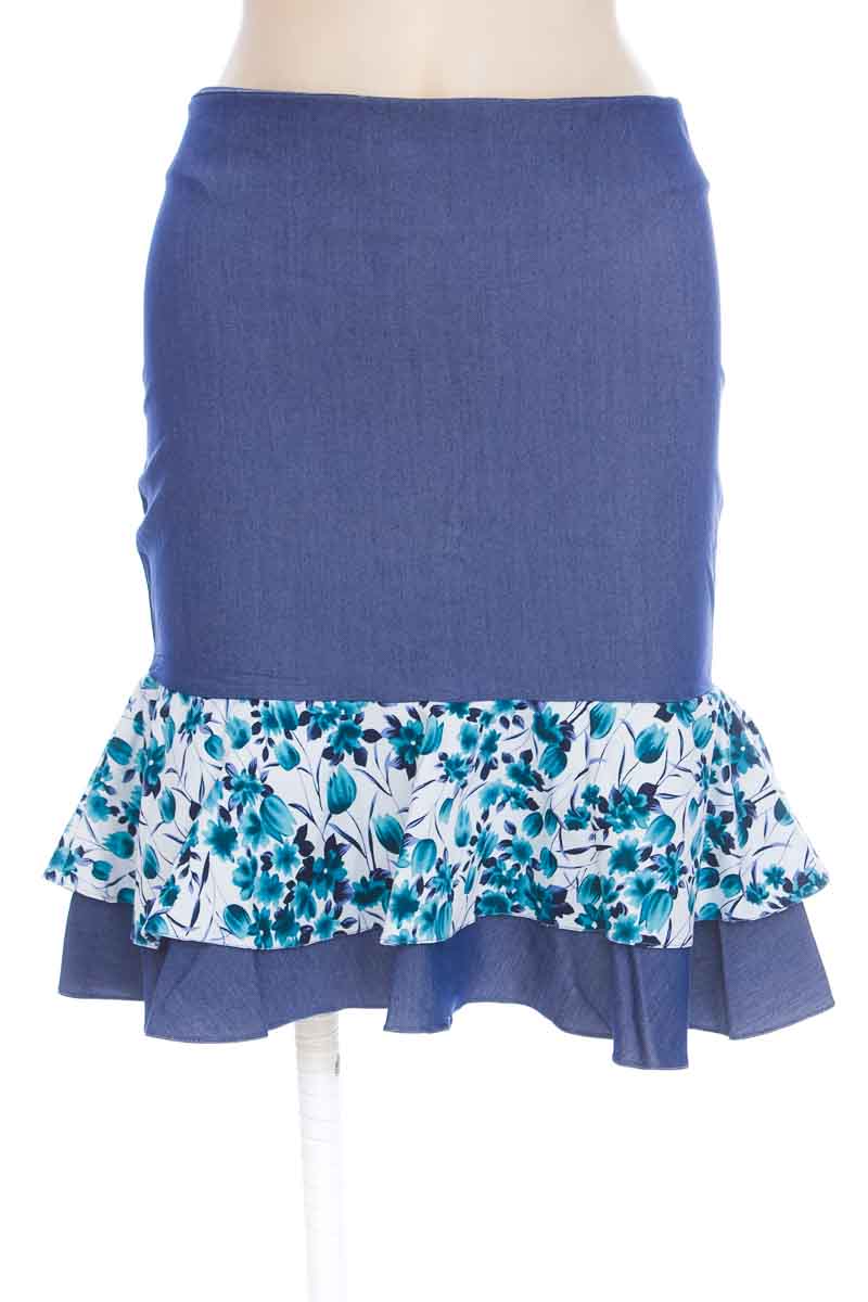 Falda color Azul - Closeando | Closeando