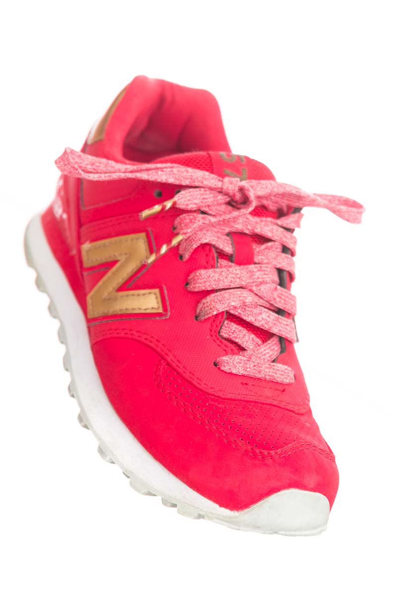 Zapatos color Rojo - New Balance | Closeando