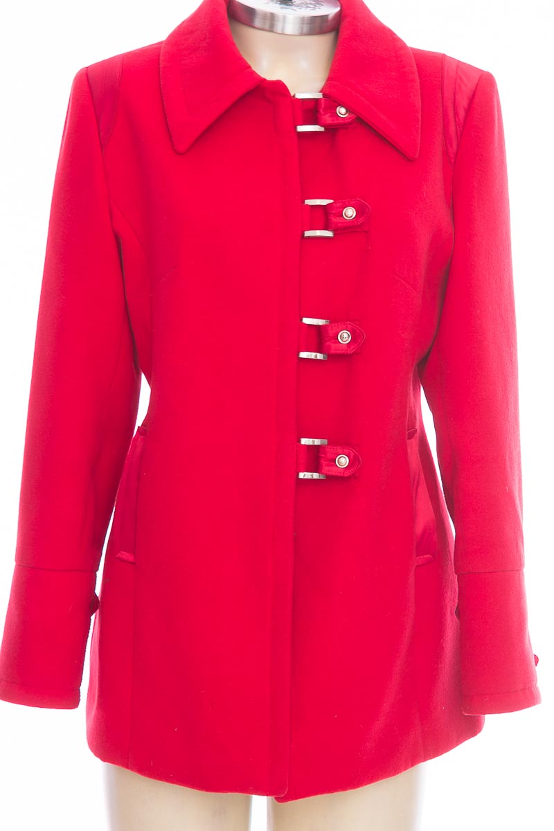 Chaqueta / Abrigo color Rojo - VALERIA | Closeando