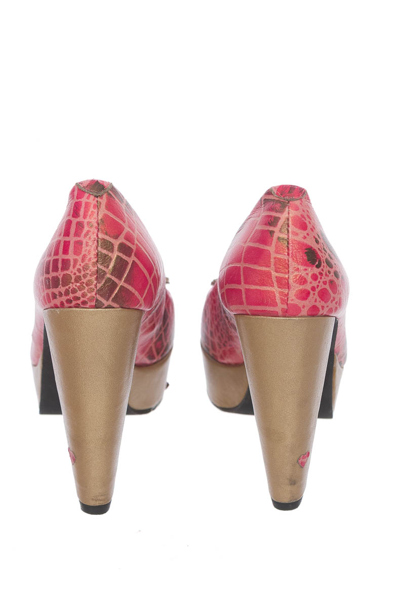 Zapatos color Rojo - jessi Baeza & Anni Zapata talla 37.5 de Segunda ...