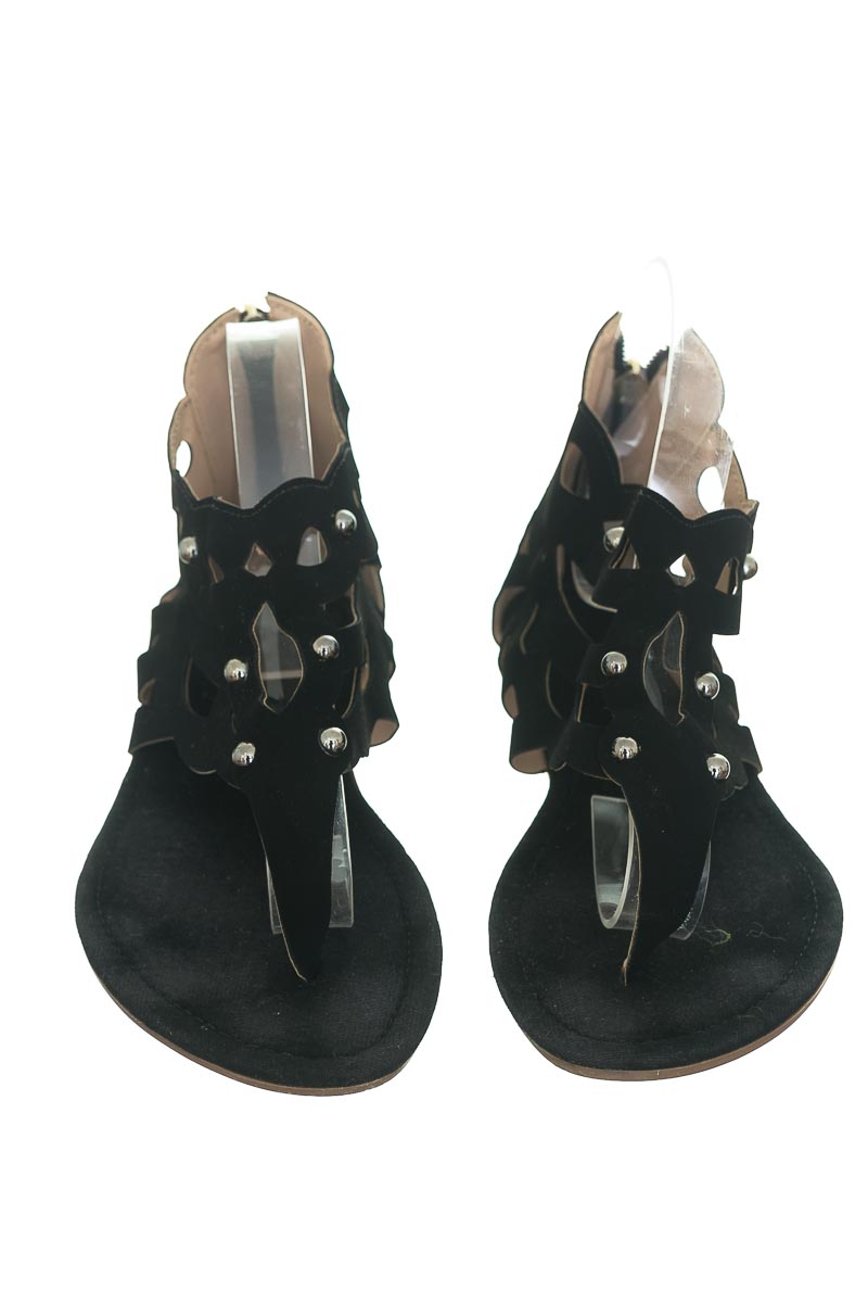 Zapatos color Negro - Karo Vargas | Closeando