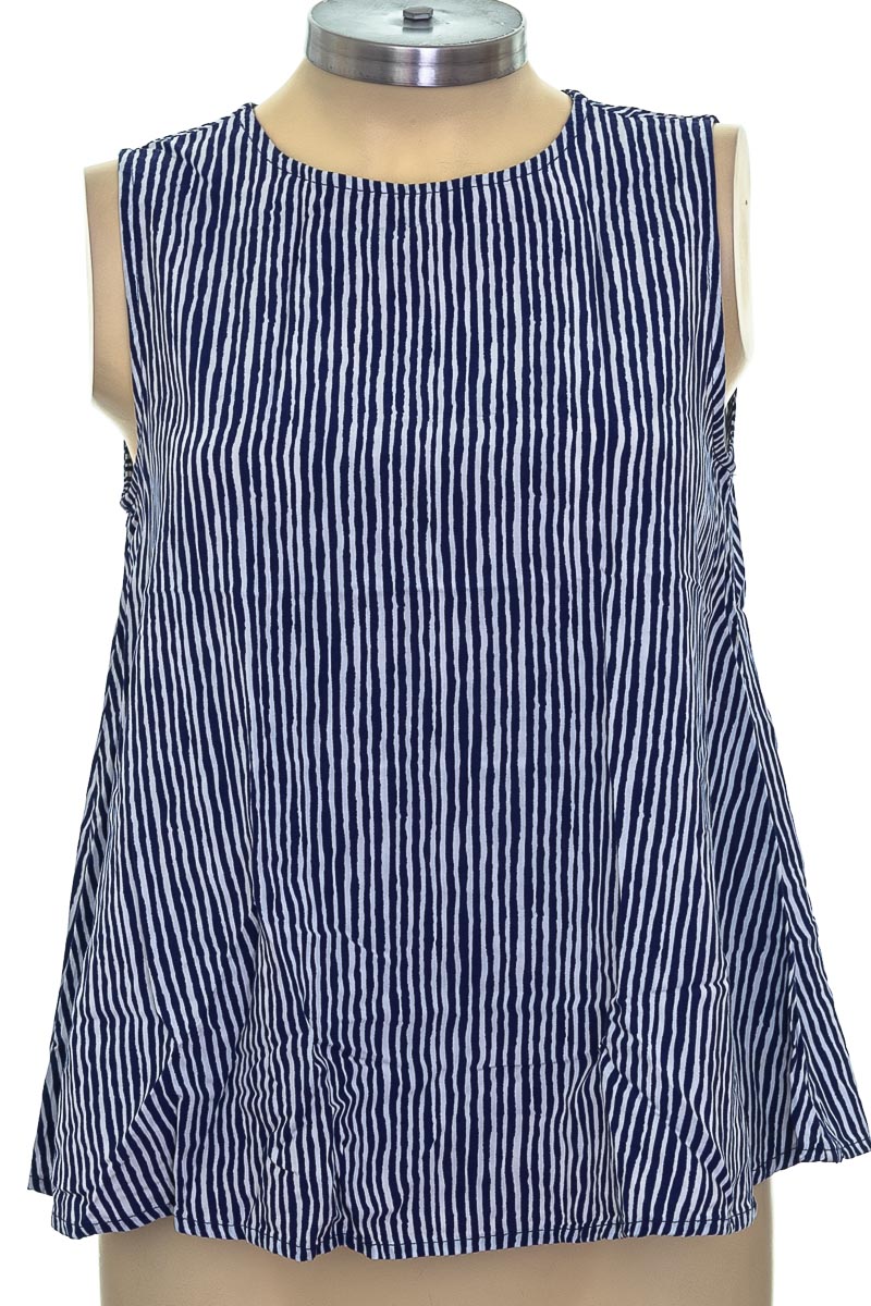 Top / Camiseta color Azul - Old Navy | Closeando